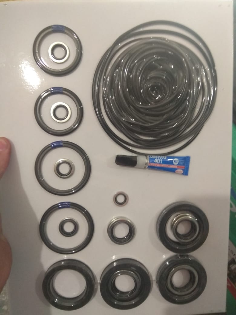 Купить Ремкомплект гидроперфоратора 86878009 Sandvik HL510